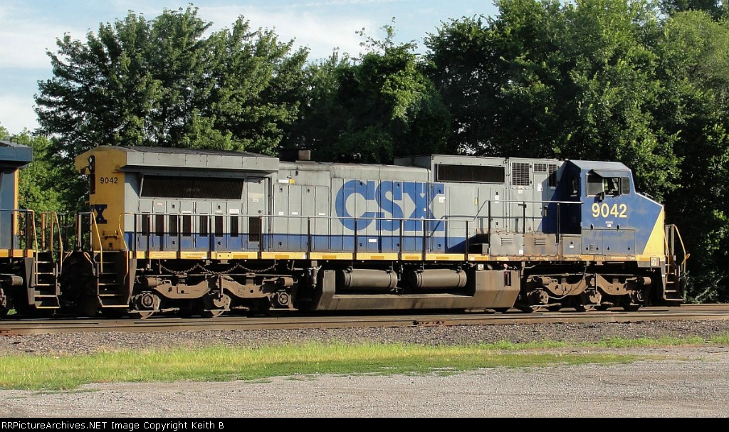 CSX 9042